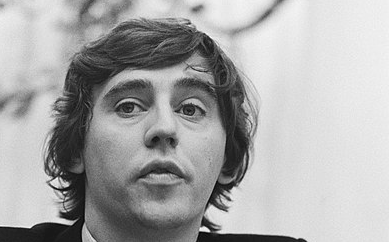 Een politieke, maar toch vrolijke autobiografie - Platform O